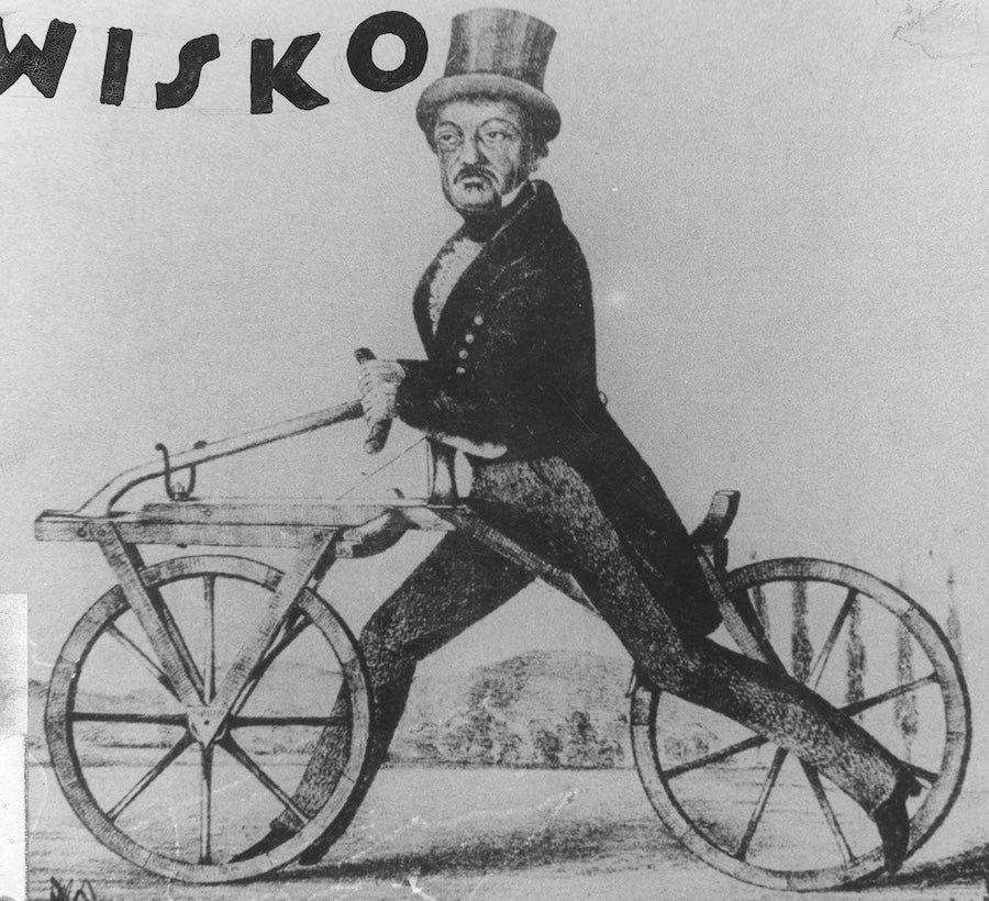 Historia dwóch kółek, czyli pierwsze polskie rowery – Antymateria